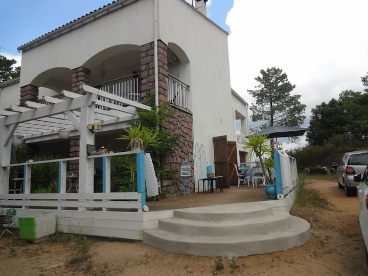 Haut De Villa : Une Chambre - Ajaccio