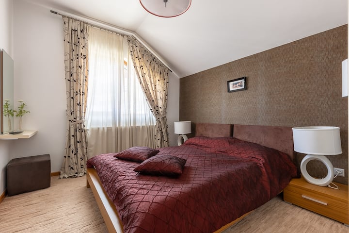 Suite 4 - 2 Master Bedrooms With Balcony - Predeal