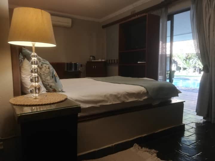 Santai Guest House Brits, Nw - Brits