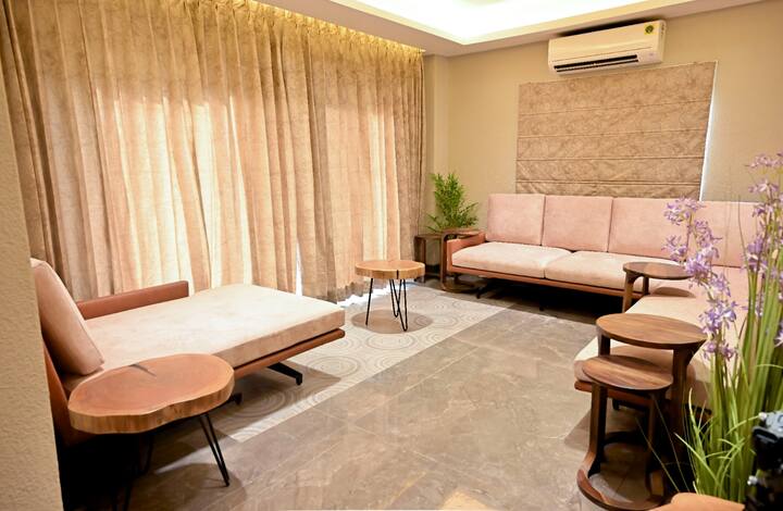 Premium Room In A Luxury Villa - Sonapur