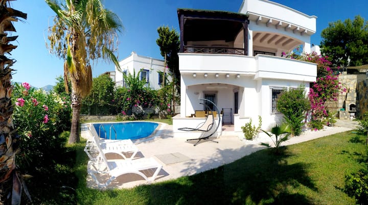 Villa Centre-ville Avec Vue Sur Mer - Bodrum