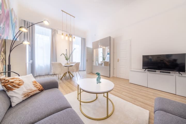 Chinchin! New Downtown Design-home - Budapest
