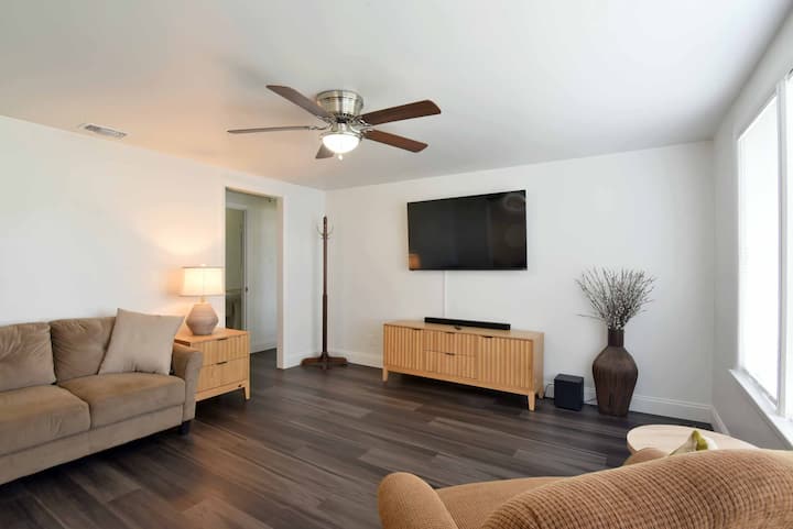 Spotless Clean. 2bed 1bath- No Airbnb Service Fee! - Albany, GA