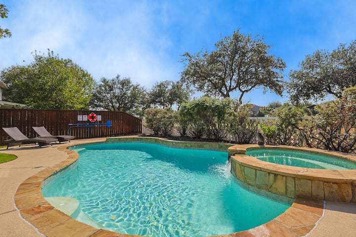 Heated Pool & Spa Luxury Frisco Home, Golf Resort - Frisco, TX
