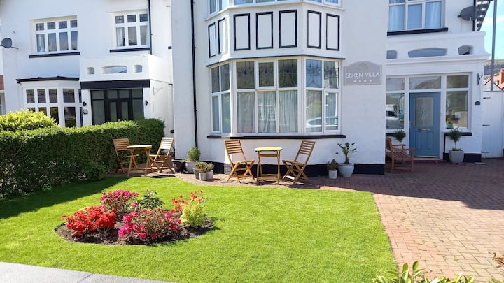 Guesthouse In Llandudno - Conwy