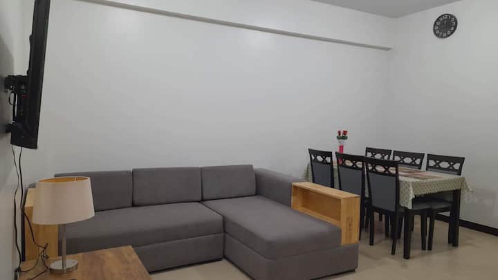 2br The Atherton. Ideal For Staycation. Book Now! - Las Piñas