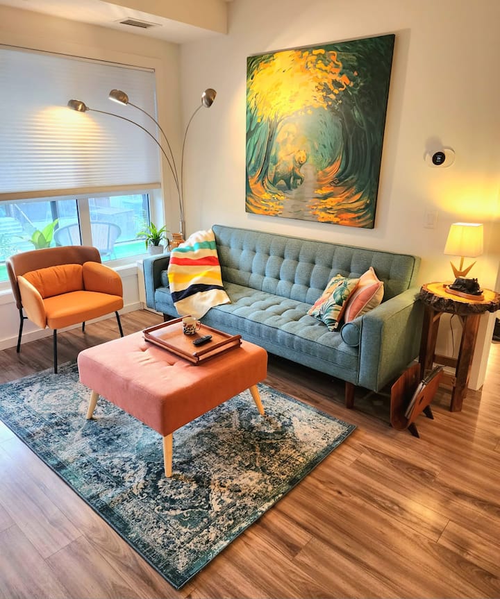 Fun & Spacious Suite Mins. To Dt - Calgary