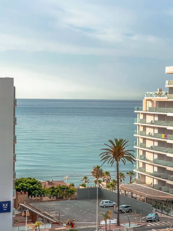 2br Apartment, Benalmadena Beach - Benalmádena