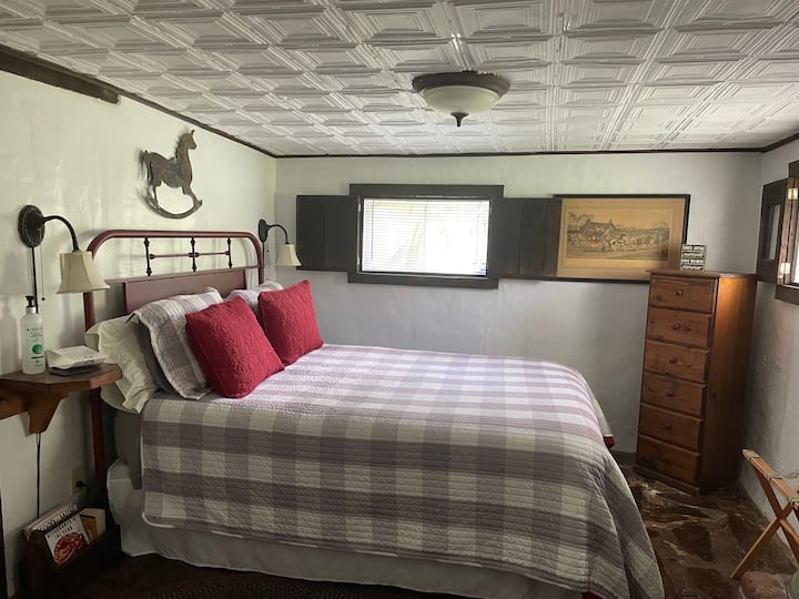 Boots & Saddles - Bryson City, NC