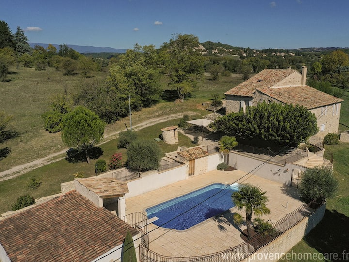 Charmante Maison, 7 Personnes, Piscine Privée - Manosque