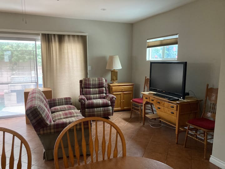 Private Trundle Bedroom+shared Bath In Large Home! - Santa Mónica, CA