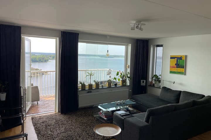 Sjöutsikt Och Närhet Till Stan! - Ekerö