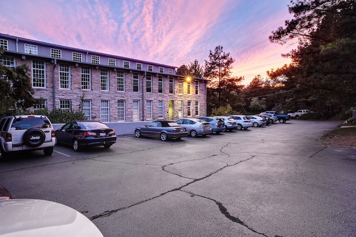 Historic Condo Overlooking The Neuse River - Wake Forest, NC