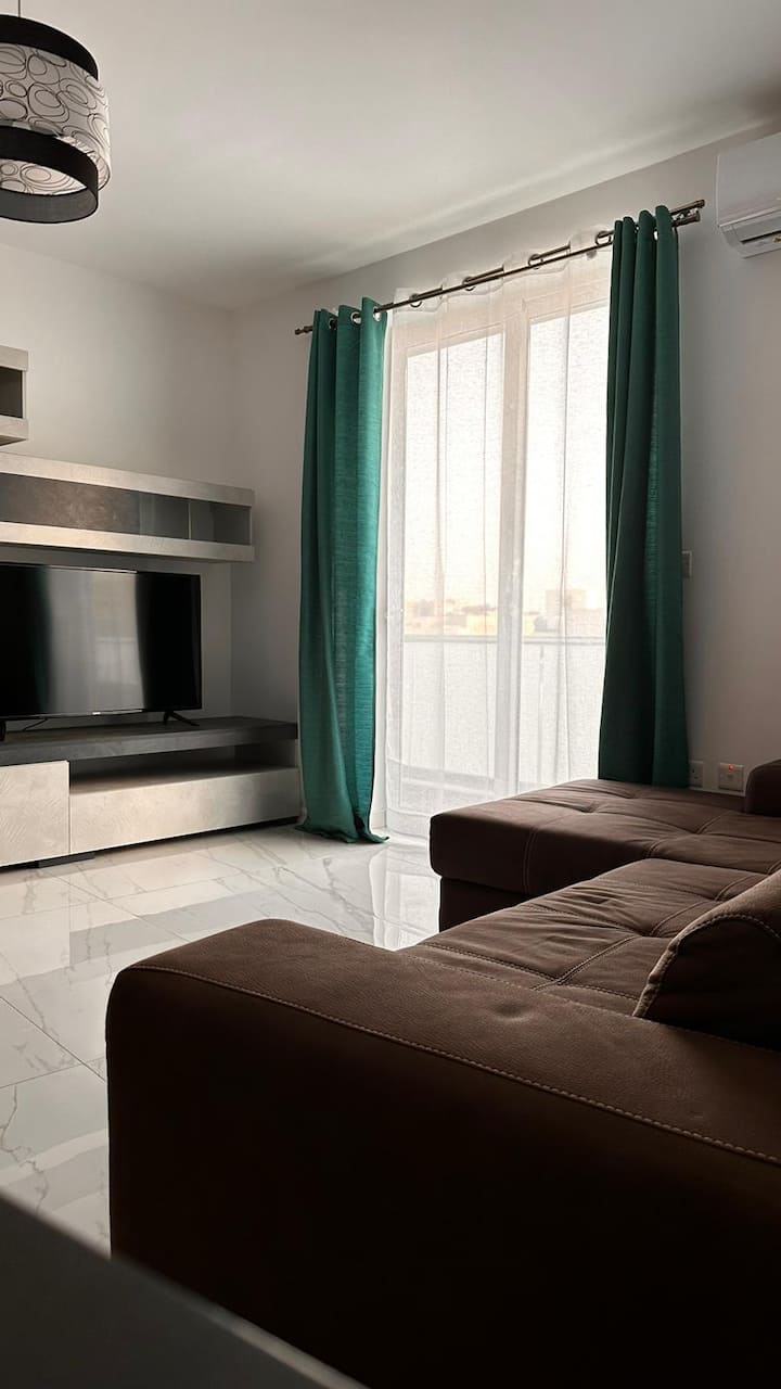 Stylish 2bdr Retreat Near Valletta Ferry - Málta