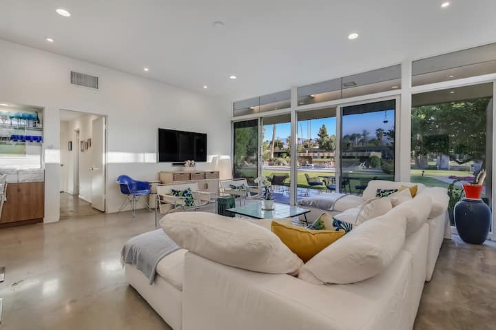 Historic Sandpiper 3/2 - Palm Desert