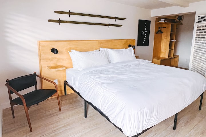 Modern King Room, Boutique Motel - Leadville, CO