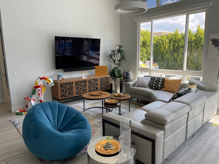 Your Master Bedroom Little Oasis - Palm Springs, CA