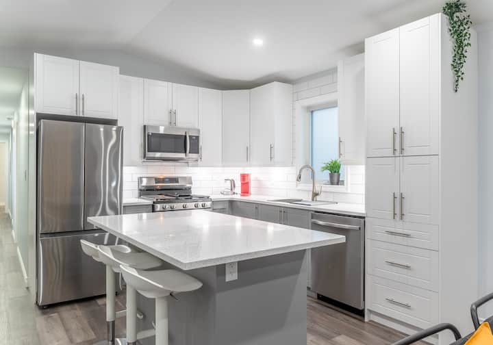 Centrally Located 4br, 2b Home - Yellowknife