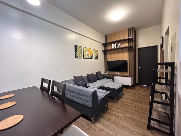 Bristle Ridge 2br | Free Parking + Wi-fi + View - Baguio