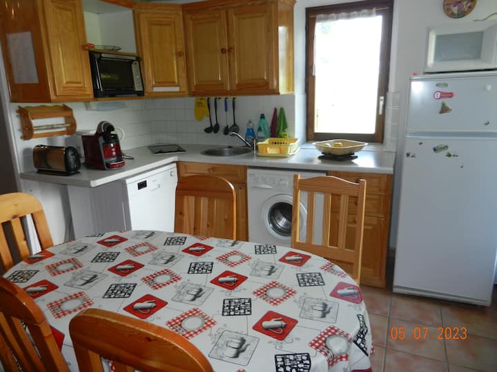 Studio En Rez De Jardin - Ancelle