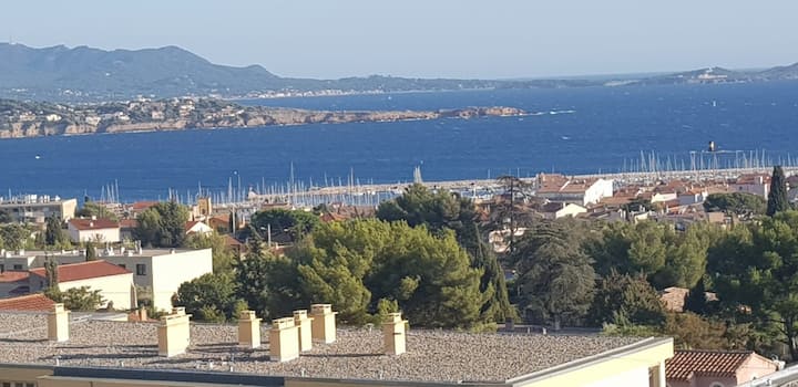 Une Perle ! Appart. De Charme , Vue Mer 180 ° - Sanary-sur-Mer