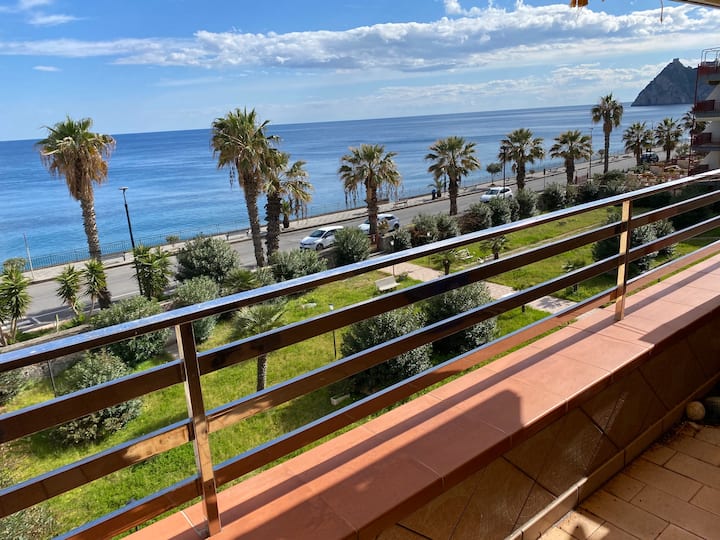 Appartamento Fronte Mare - Sant'Alessio Siculo