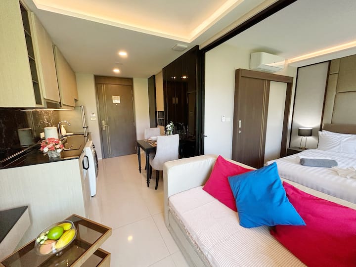 Cozy, New Apartment, Surin - Phuket, Thailand