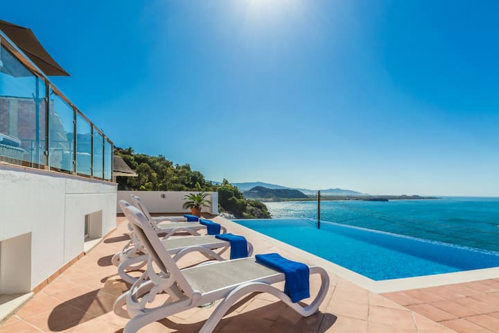 Villa Delfin Blanco Avec Piscine - Salobreña