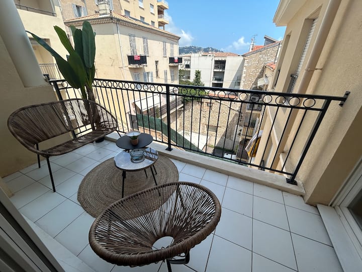 Appartement Centre Ville Avec Terrasse - Plage du Midi