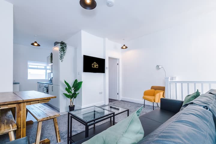 Snug Apartment, Free Parking, Lfc, Sleeps4, Wifi - Liverpool