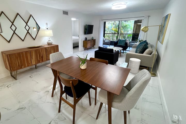 Beautiful Siesta Key Getaway - Sarasota, FL