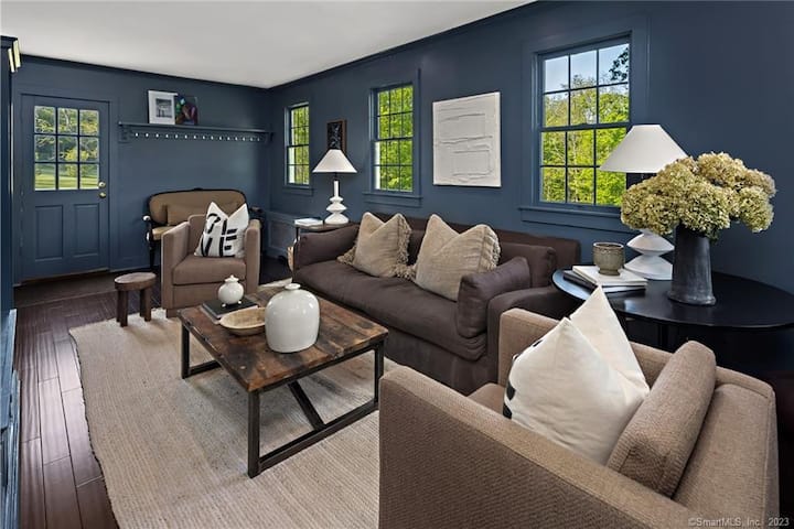 Historic Designer City Getaway - Weston, CT