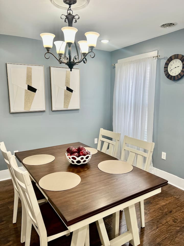 Stylish Apt Ideal For Long Stay - Clifton Park, NY