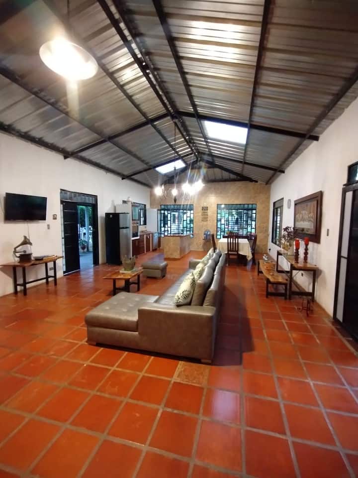 Habitación En Hermosa Casa De Campo - Rivera