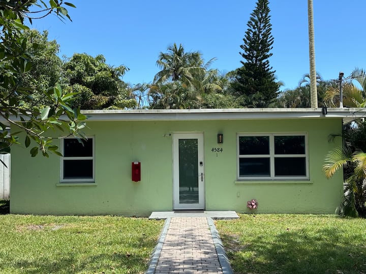 Modern Home Close To Casino (#1) - Dania Beach, FL