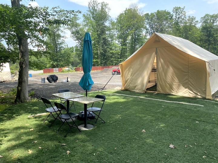 9 Person Glamping Tent- Dreamweaver - Middletown, NY