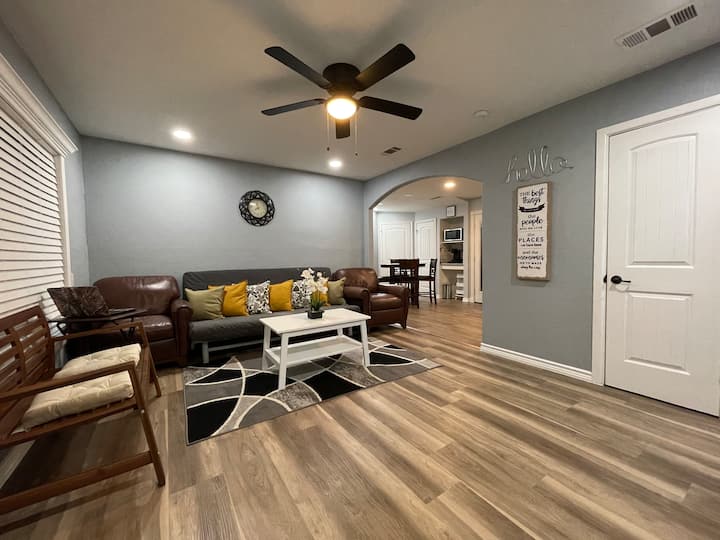 Linda Casa Completa - Grand Prairie, TX