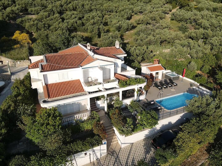 Villa Noa Makarska - Makarska