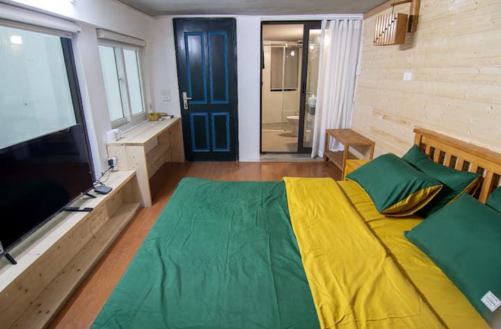 Downtown Green Home 3 - Hanoi