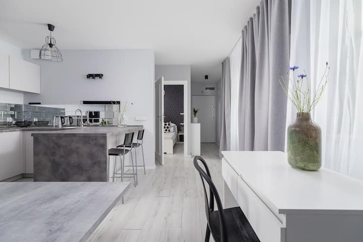 One Bedroom Ap. With A Balcony - Dietla 109 Street - Krakow