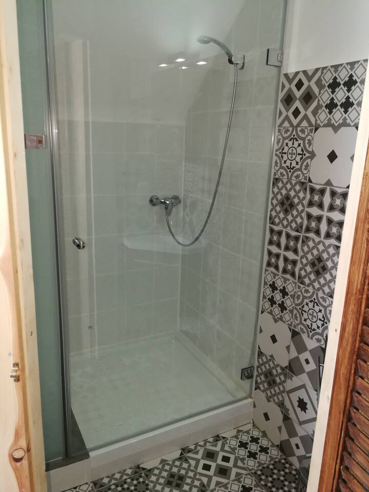 Fuchsröhre - Kolonial- Zweibett Zimmer - Adenau