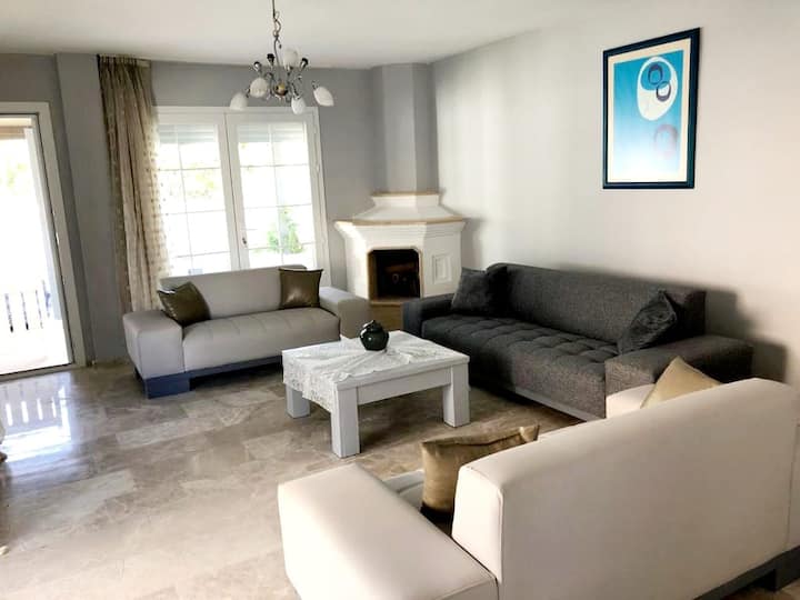 ÇEşme Ilica 4+1 Eşyalı Bahçeli - Çeşme
