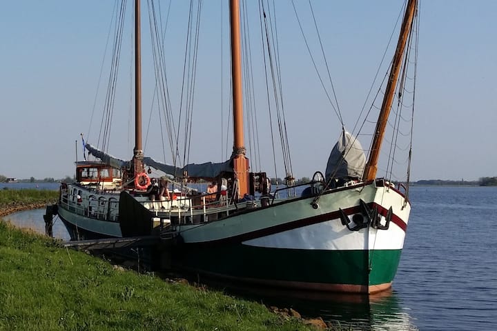 2 Dagen Varen Met Overnachten In Akkrum En Sneek - Heerenveen
