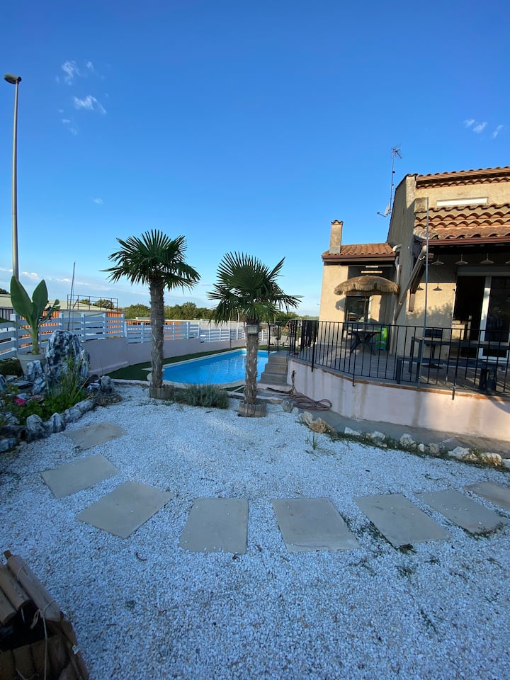 Maison Chaleureuse Avec Piscine - Béziers