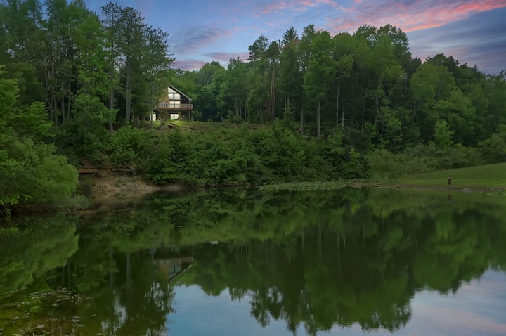 Cabin Retreat With Private Lake - Moraine State Park, Portersville