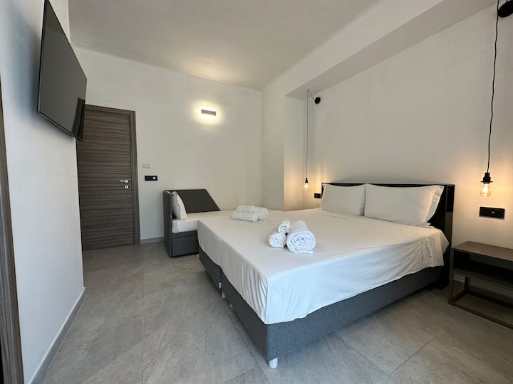 Dolmen Guest House King Room - Alghero