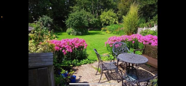 Stream House - Near New Forest - Fordingbridge