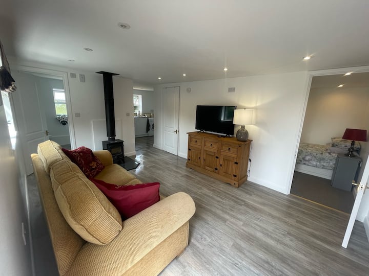 Polwarth 2 Bed Apartment - Ledbury