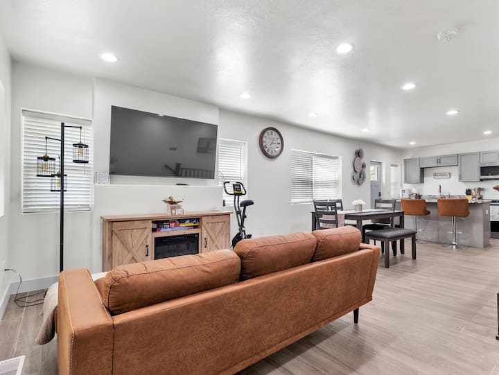 U Of U - New|modern|comfort|cozy - Entire Home - Salt Lake City, UT