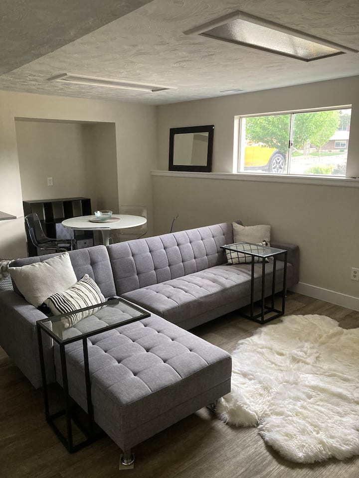 Modern Basement Apartment - Sandy, UT
